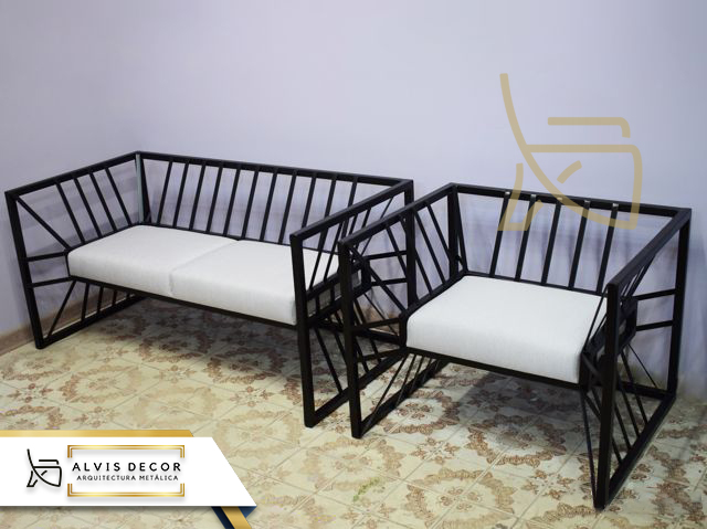 SOFÁ SALA METÁLICAS – Alvis Decor